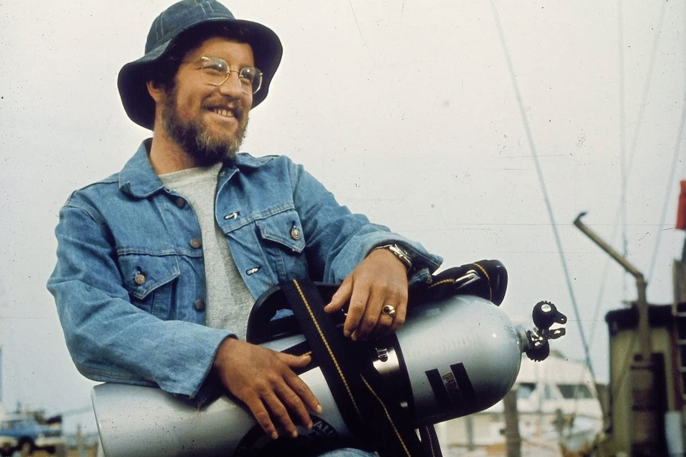 JAWS Inspired Aqua-Lung Scuba Tank – The Daily Jaws Store